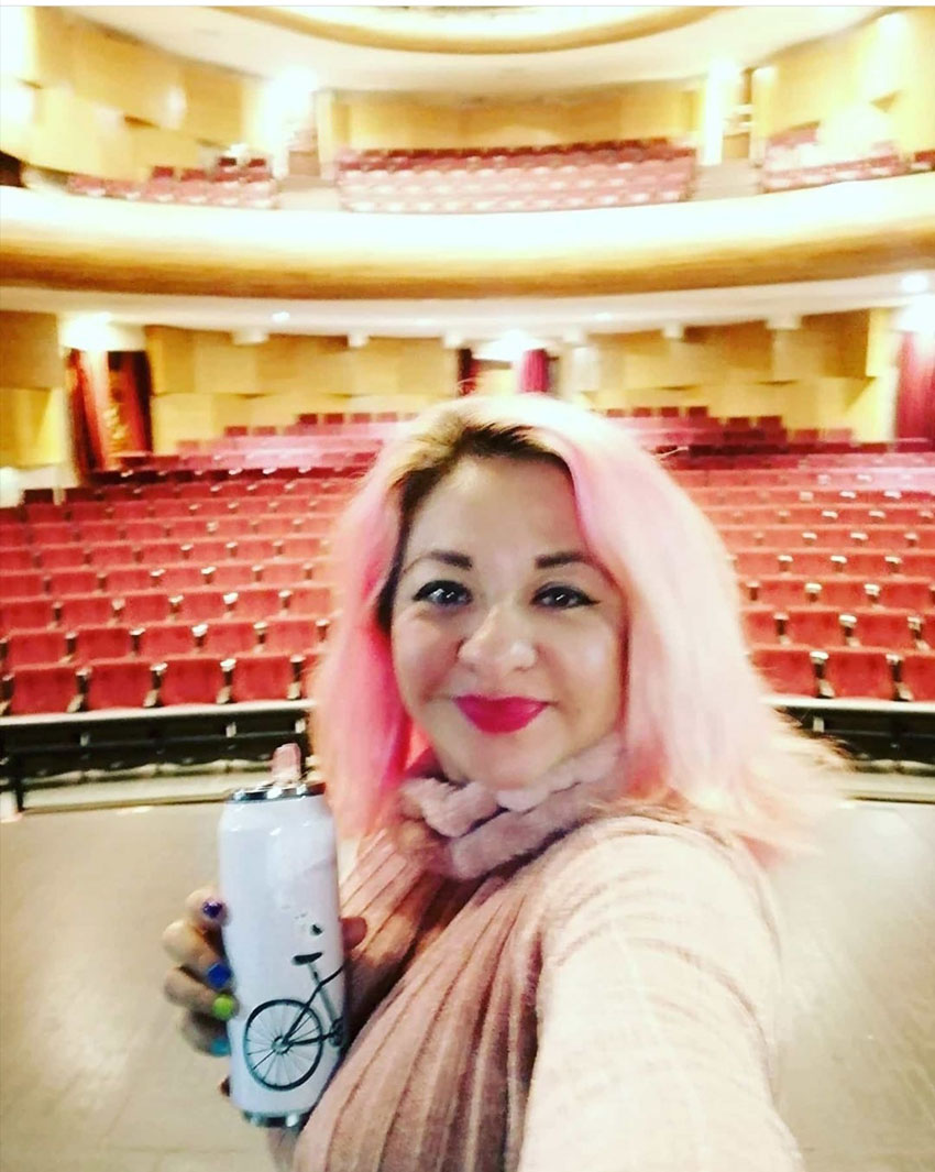 La atrevida productora de Susie Q - Puerta Escénica