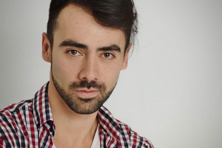 La fuerza de Luis Báez como Orfeo en Órfico Blues - Puerta Escénica