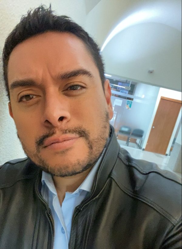 Manuel Iván Reyes: Un Productor Apasionado y Compositor Musical en ‘Te ...